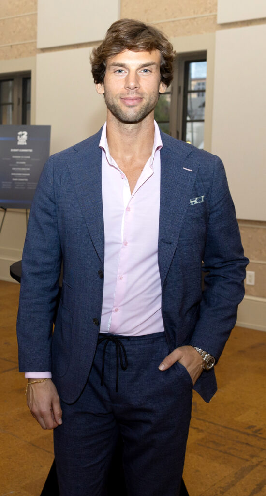 Close Up — Brickell Magazine